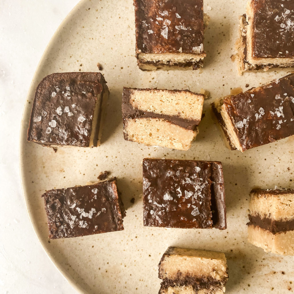 Healthy Vegan Kit Kat Bars (gluten free) - Avocado Skillet