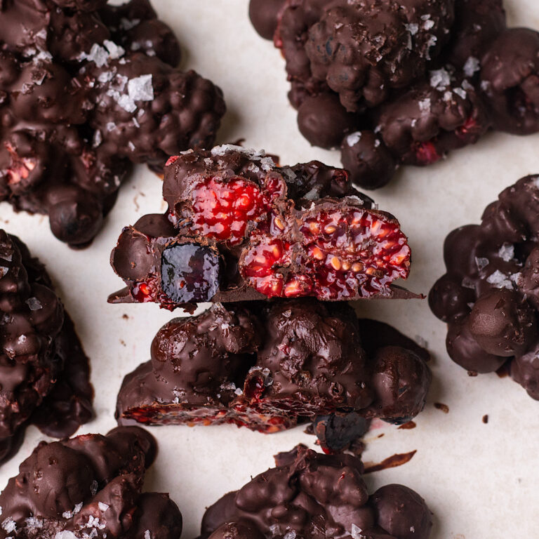 Dark Chocolate Berry Clusters - Avocado Skillet