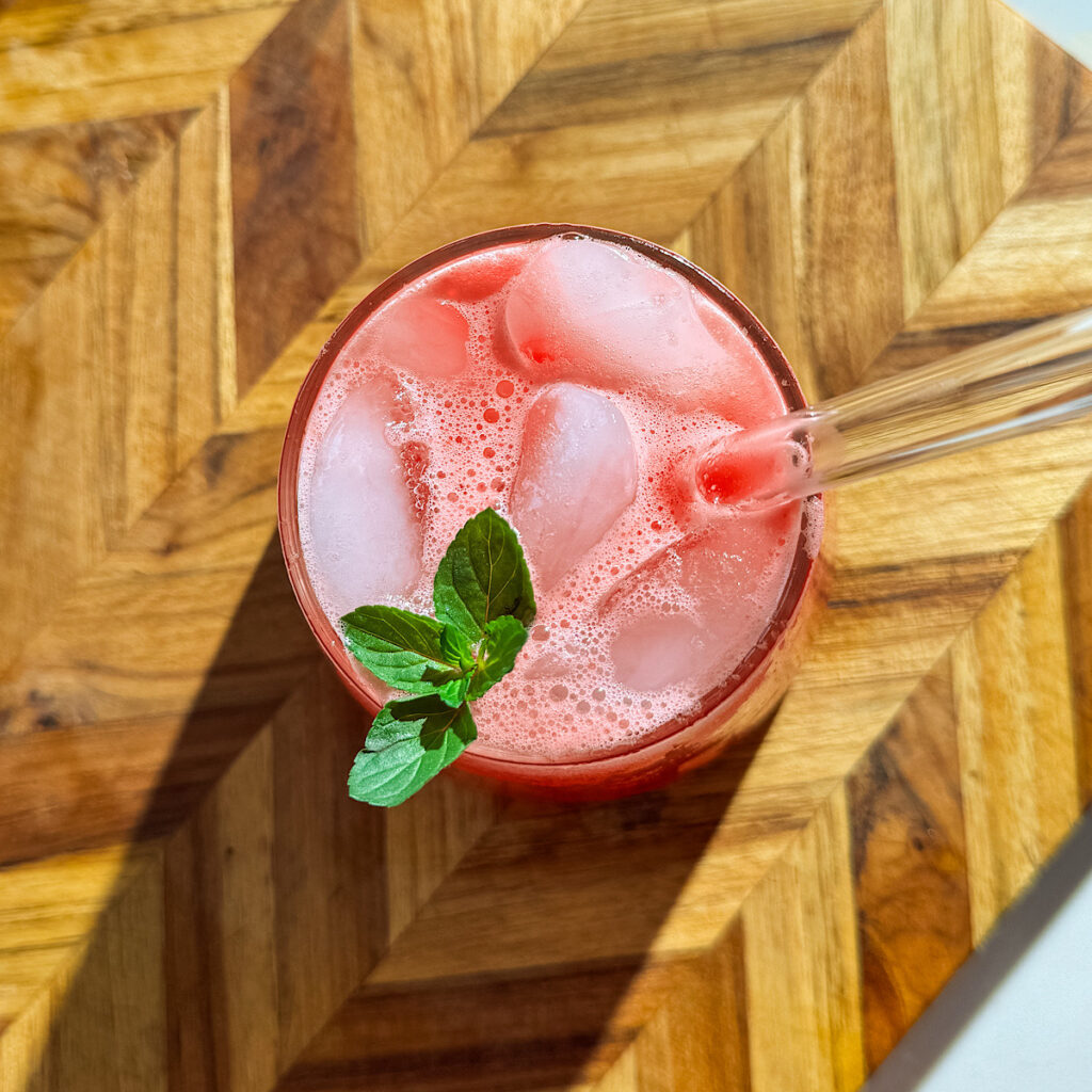 Homemade Healthy Watermelon Electrolyte Drink (Natural Gatorade ...